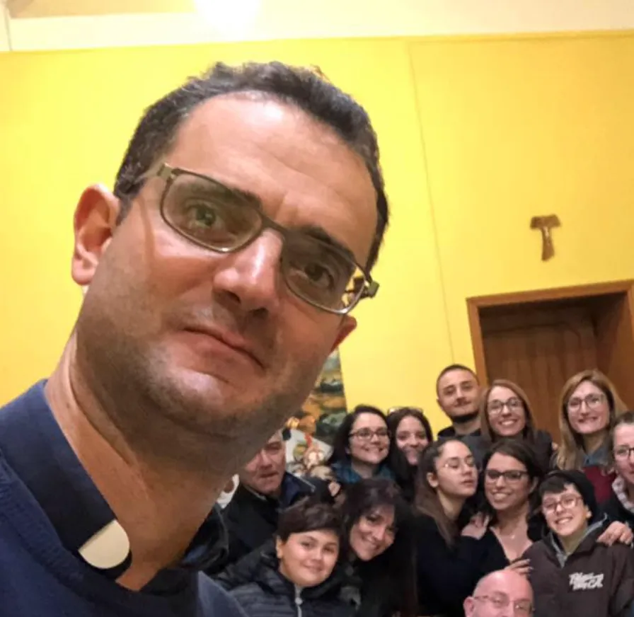 Don Simone's Instagram, Twitter & Facebook on IDCrawl